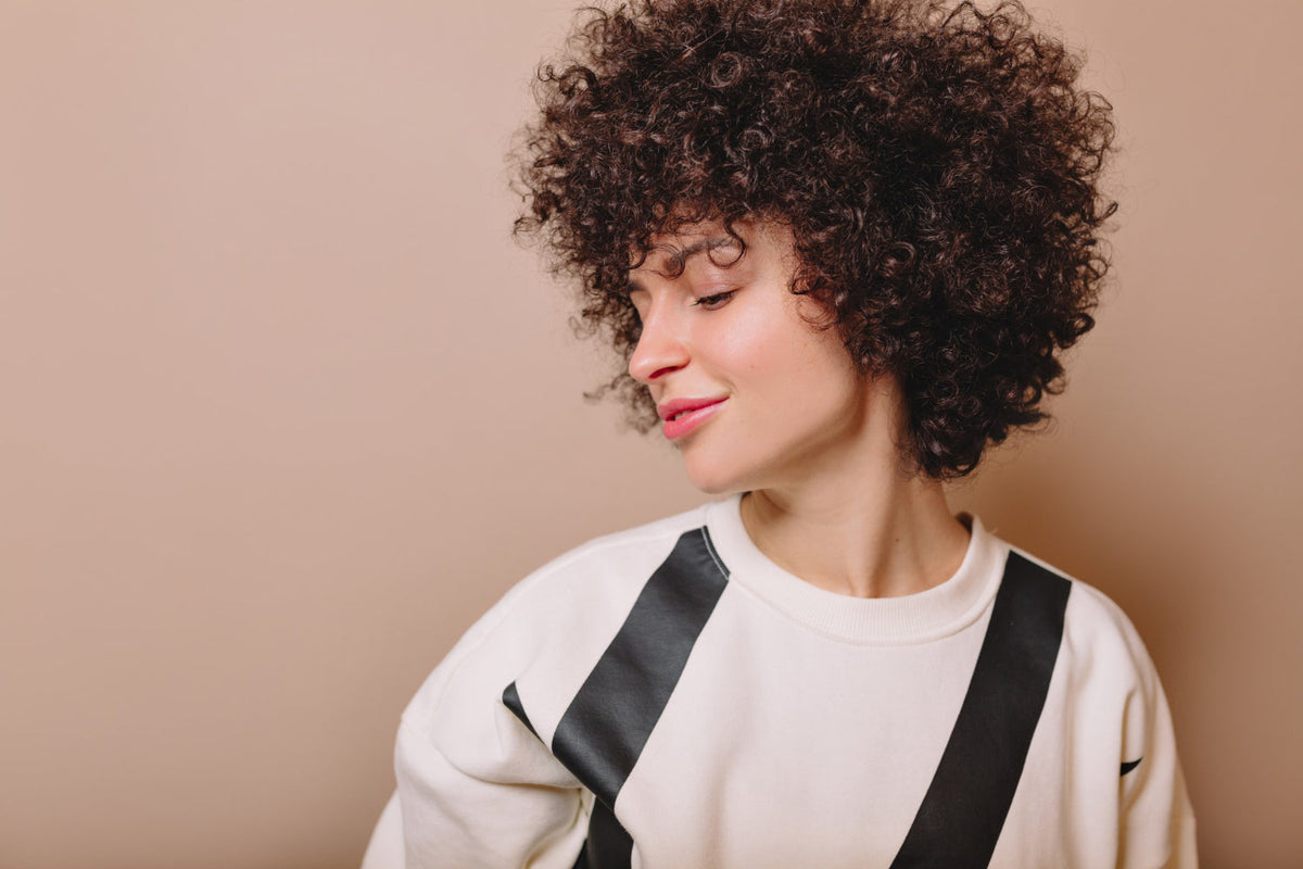 Curly Hair 101: How to Care for and Define Your Natural Curls – Bloom ...